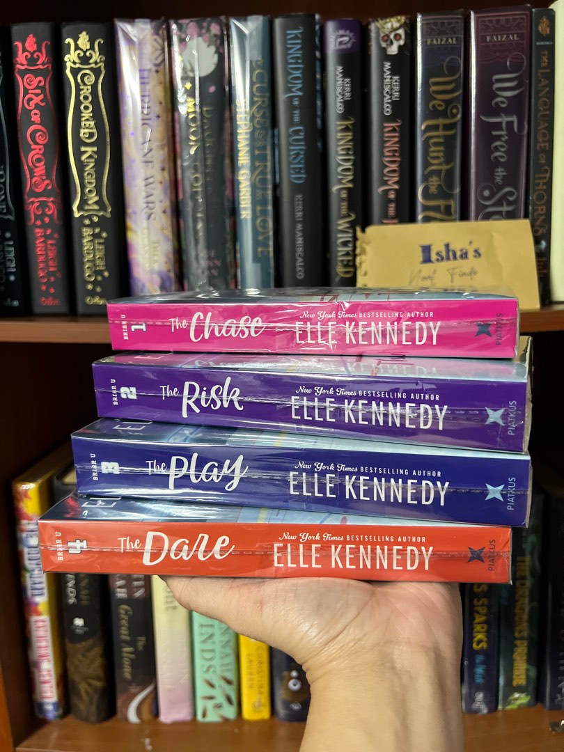 BRIAR U Series by Elle Kennedy, Hobbies & Toys, Books & Magazines ...