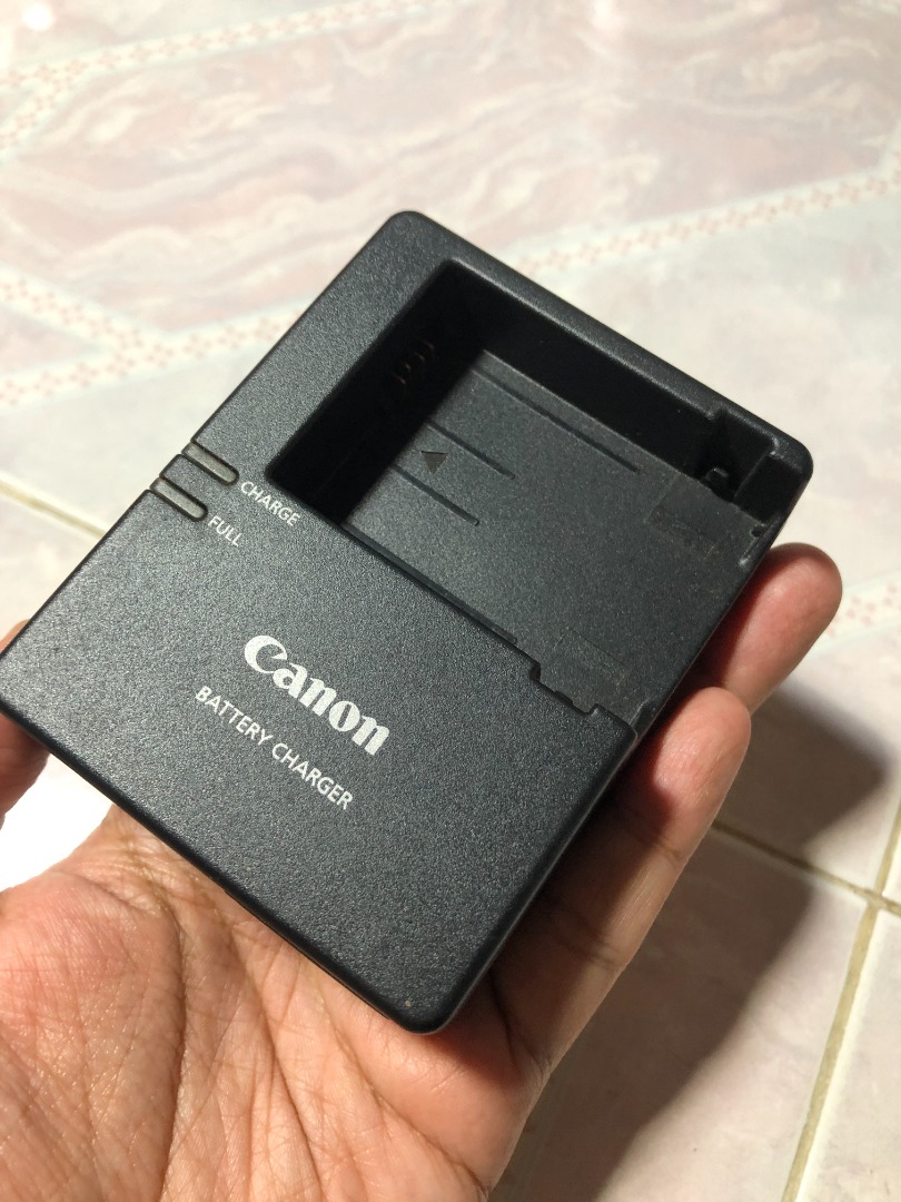 CANON BATTERY CHARGER LC-E8E, Photography, Photography Accessories ...