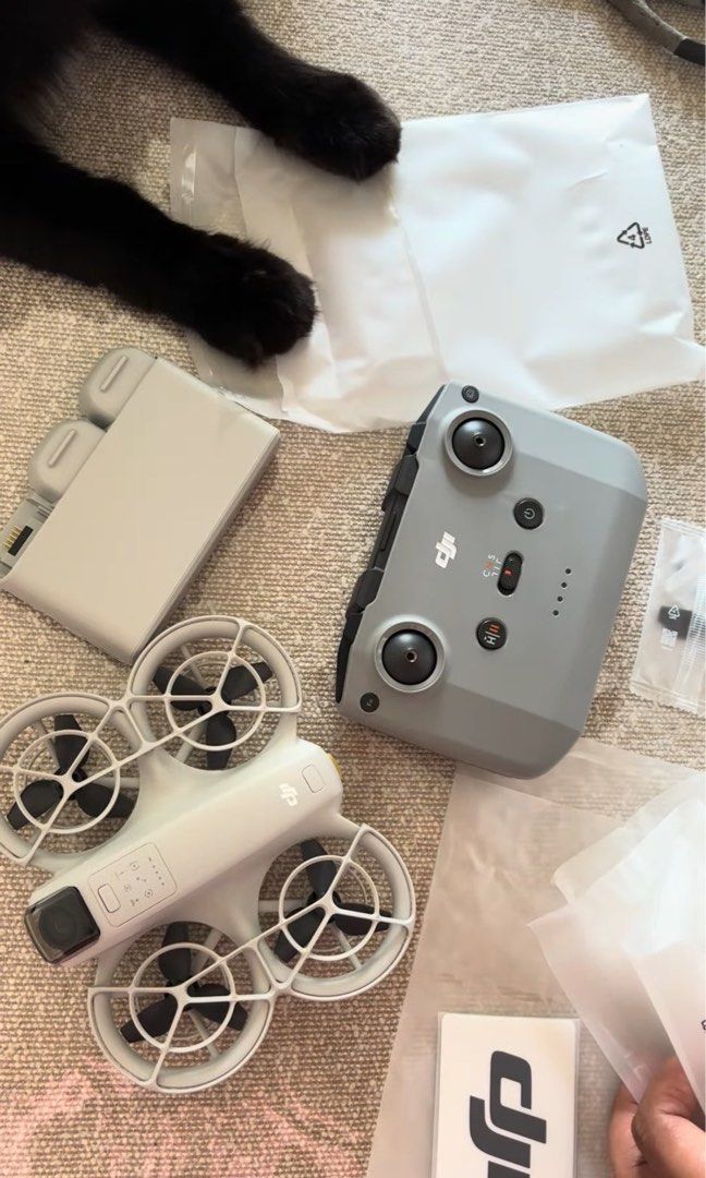 DRONE DJI NEO FMC (complete set like new), Photography, Drones on Carousell