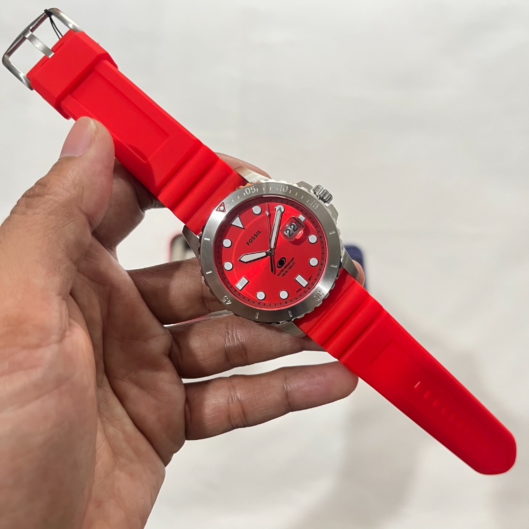 Jam Tangan Fossil Blue Dive (Red Dial) Three-Hand Date Red Silicone ...