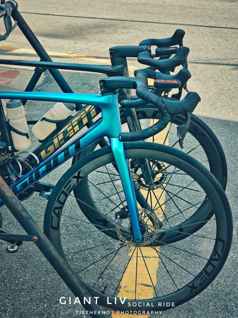 GIANT TCR SL Frameset SIZE M & Sram Rival, Sports Equipment, Bicycles & Parts, Bicycles on Carousell