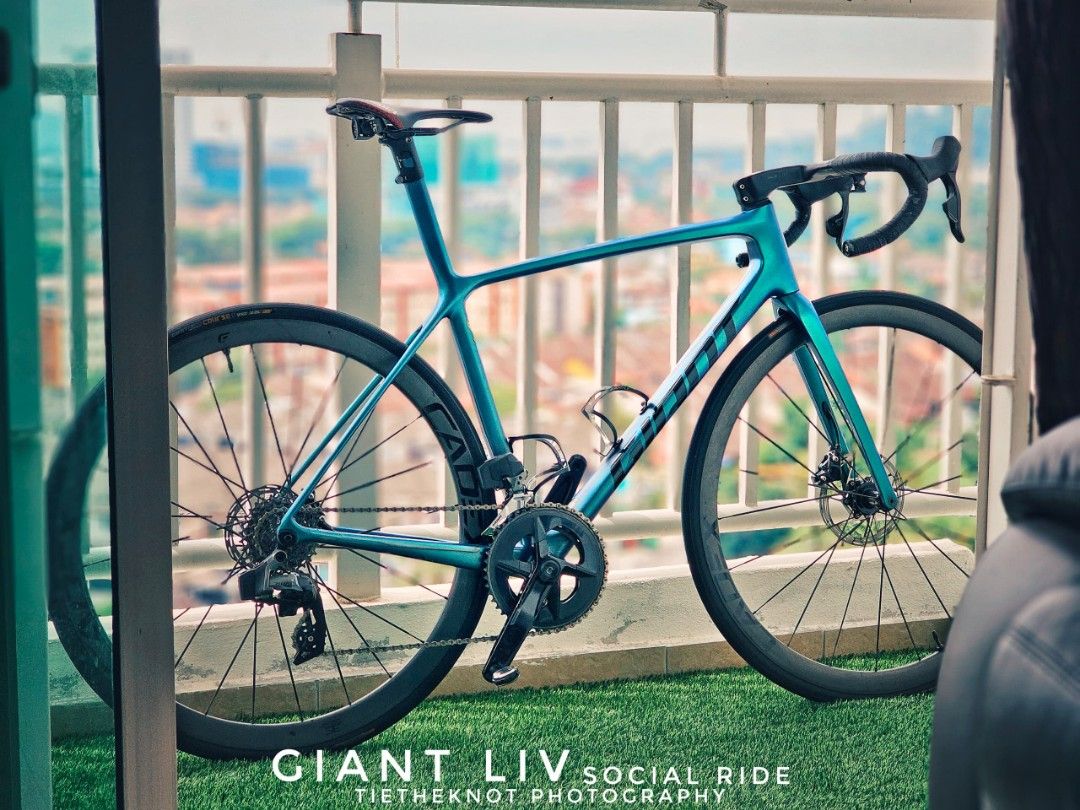 GIANT TCR SL Frameset SIZE M & Sram Rival, Sports Equipment, Bicycles ...