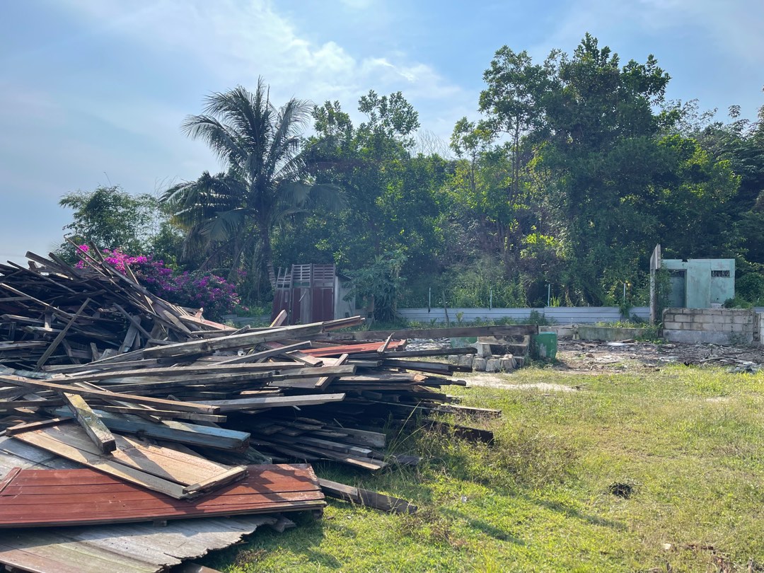 kekayu dr rumah lame, Furniture & Home Living, Home Improvement ...