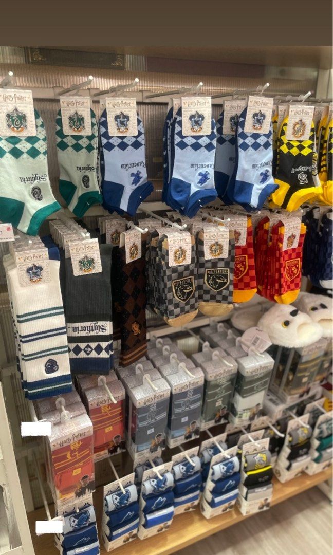 MINISO x HARRY POTTER SOCKS, Hobbies & Toys, Collectibles & Memorabilia ...