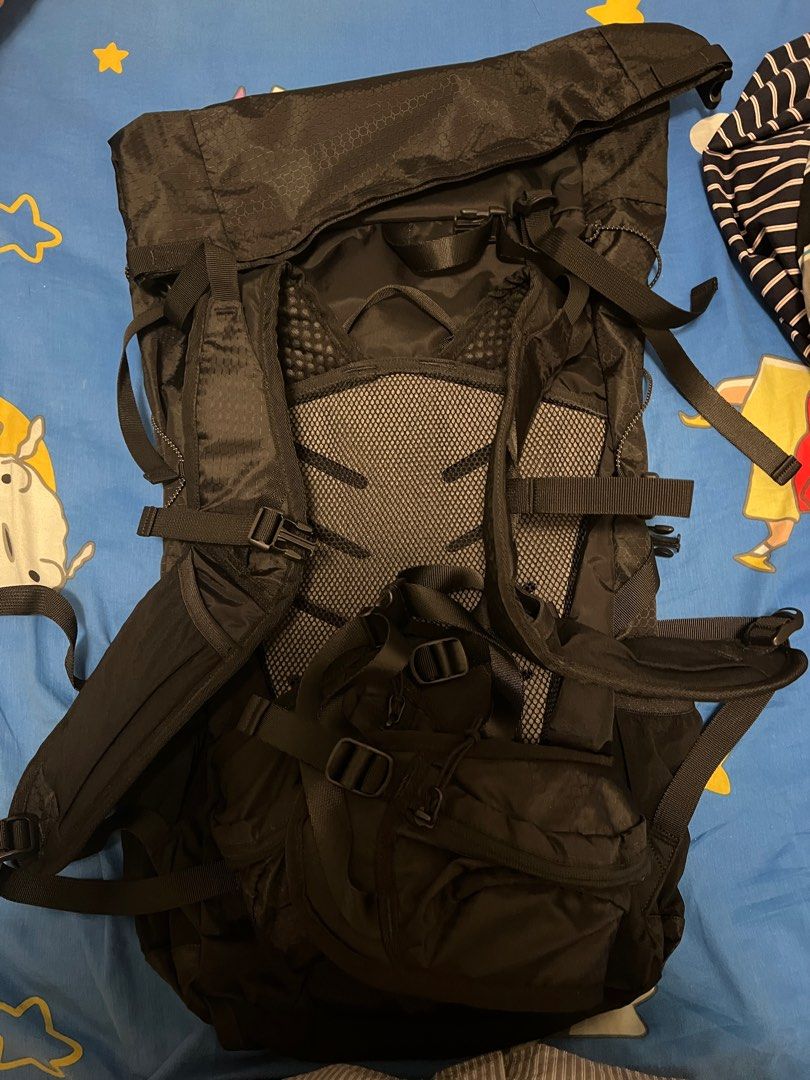 Monte Equipment Fastzip 37L（Back)全新 2024年版 輕量化背囊, 運動產品, 行山及露營 - Carousell