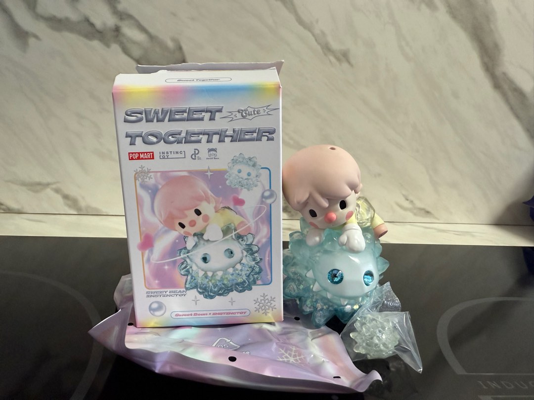 Popmart sweet bean sweet together blind box labubu dimoo, Hobbies ...
