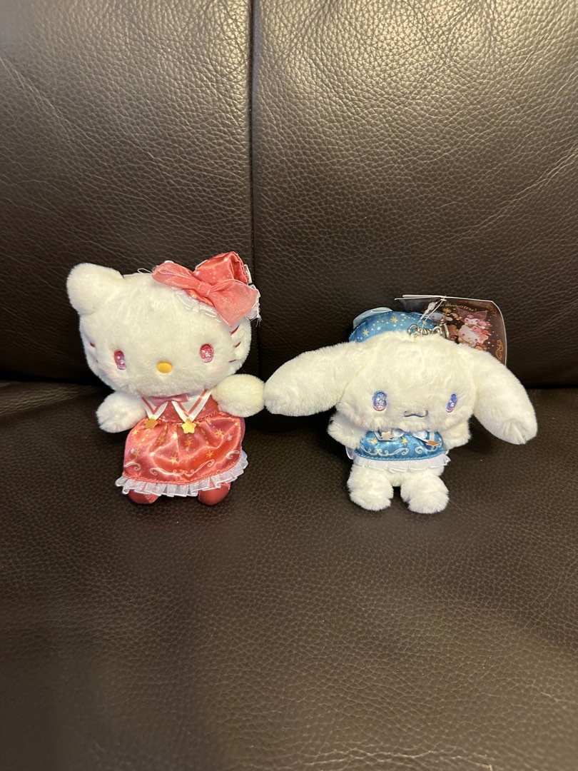 Sanrio Magical Hello Kitty and Cinamoroll, 興趣及遊戲, 玩具 & 遊戲類 - Carousell