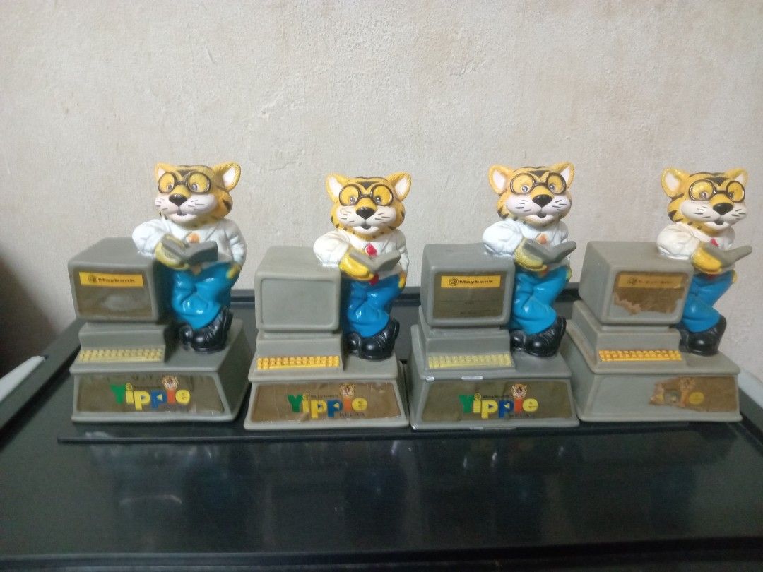 Tabung Duit Siling Maybank, Hobbies & Toys, Collectibles & Memorabilia ...