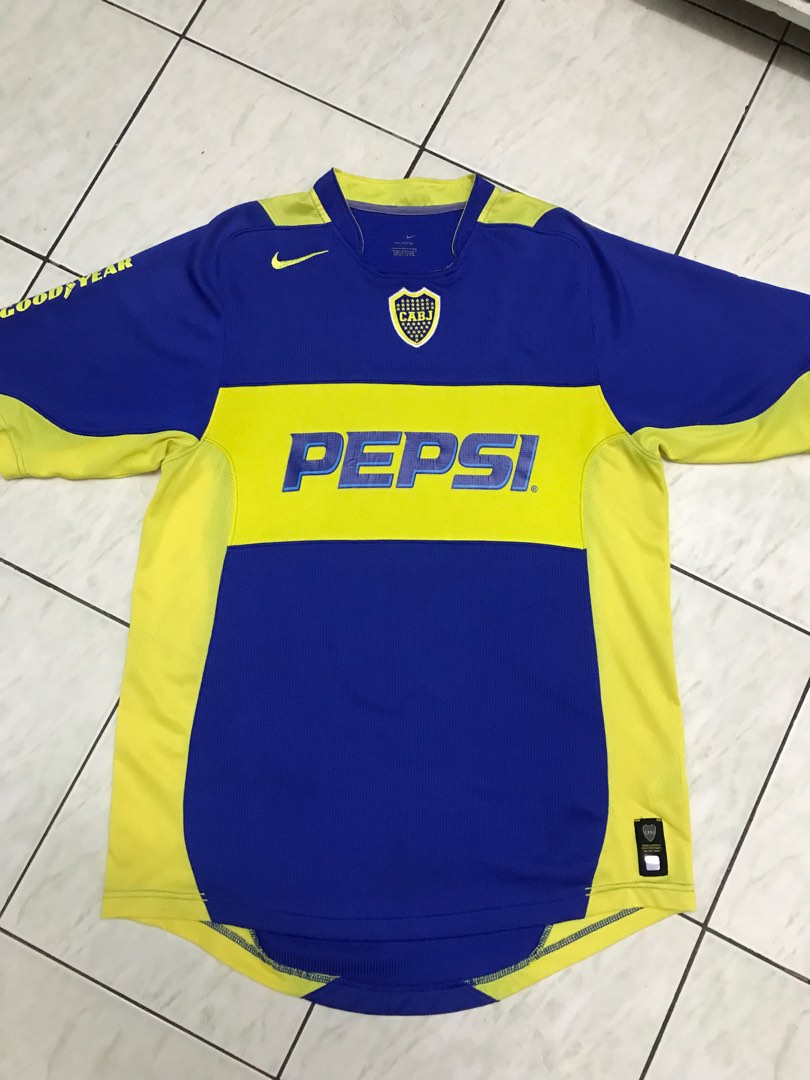 vintage CABJ boca juniors 2004/05, Men's Fashion, Activewear on Carousell