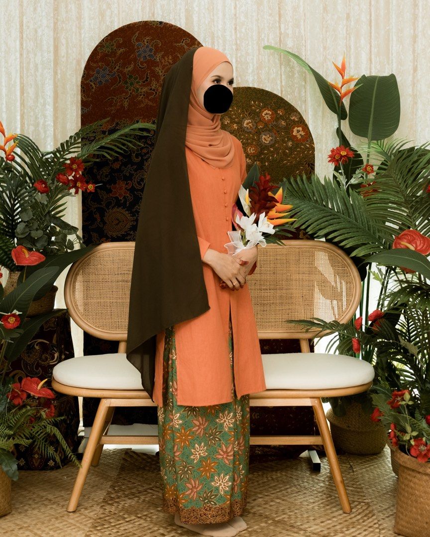 ZALIA BASIC KEBAYA SET, Women's Fashion, Dresses & Sets, Traditional ...