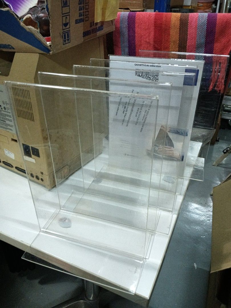 Acrylic A4 size stand ( clear table stand) . 6 units, Everything Else ...