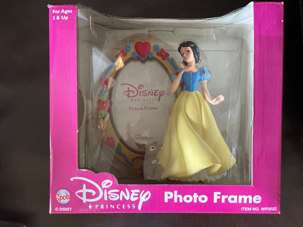 Disney Photo Frame Snow White, Everything Else, Others on Carousell