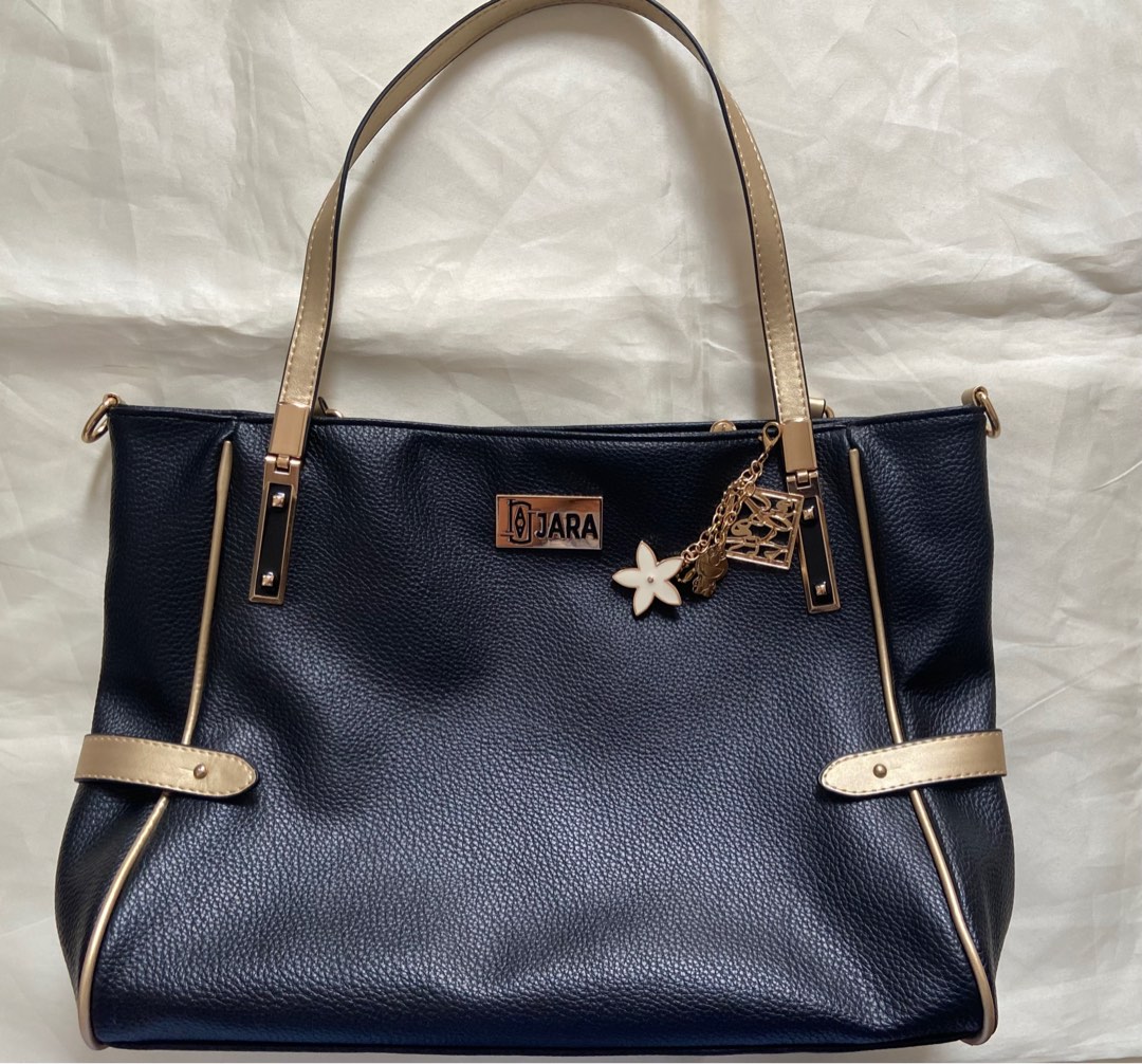 JARA Black Shoulder/Hand Bag Leather Tote Bag, Women's Fashion, Bags ...