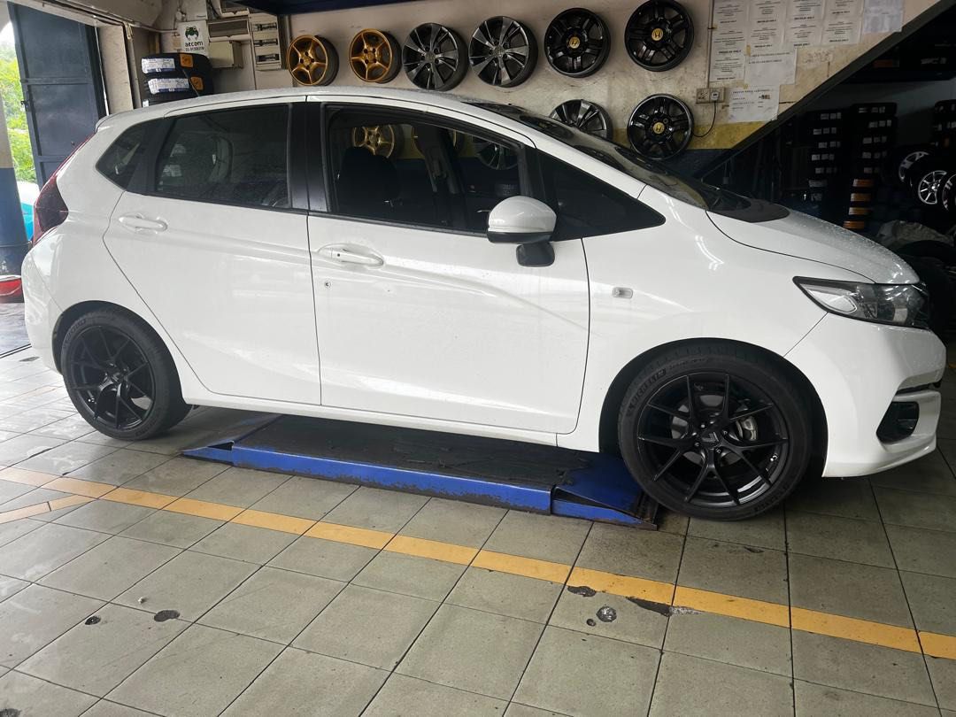 Lenso Rim Ori 17 inch with safety lock, Auto Accessories on Carousell