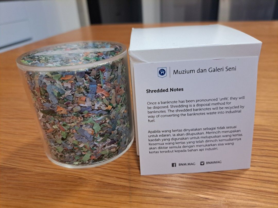 Malaysia Paper Weight Paperweight Shredded Notes by BNM With Shredded ...