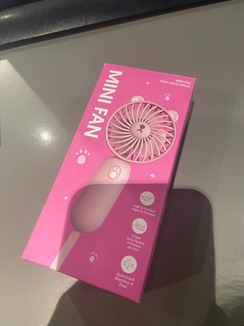 Miniso mini fan (new), 傢俬＆家居, 燈飾及風扇, 風扇 - Carousell