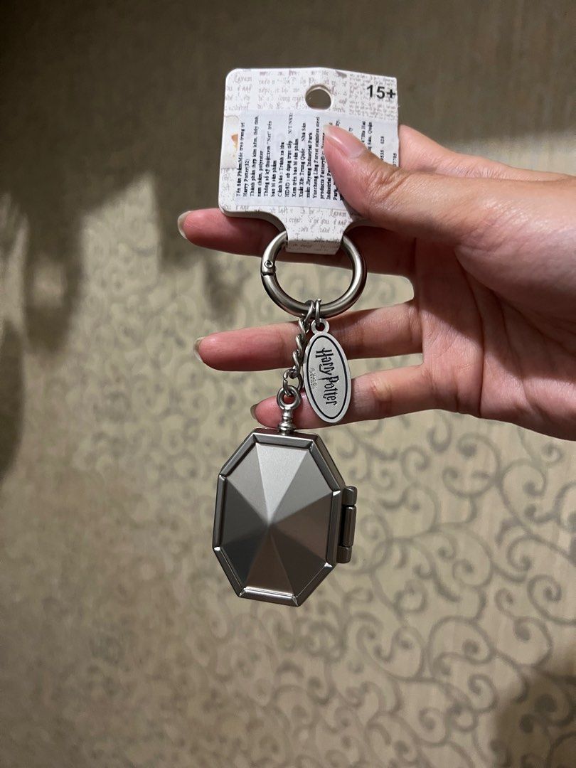 Miniso x Harry Potter Keychain Slytherin Horcrux Locket Pendant ...