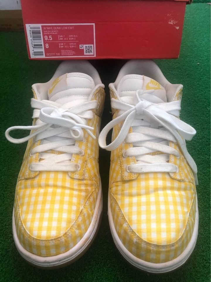 Nike Dunk Low EWT Unisex Mens 8US | Womens 9.5US, Men's Fashion ...