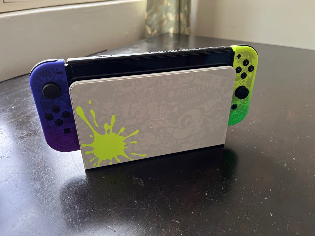 Nintendo Switch OLED Splatoon editoon (with splatoon 3 disk), Video ...