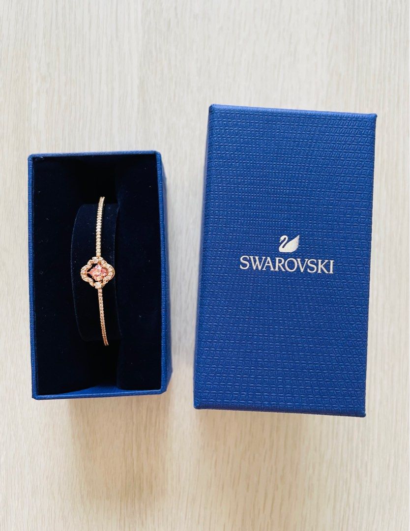 Swarovski Una Bangle, Women's Fashion, Jewelry & Organisers, Bracelets ...