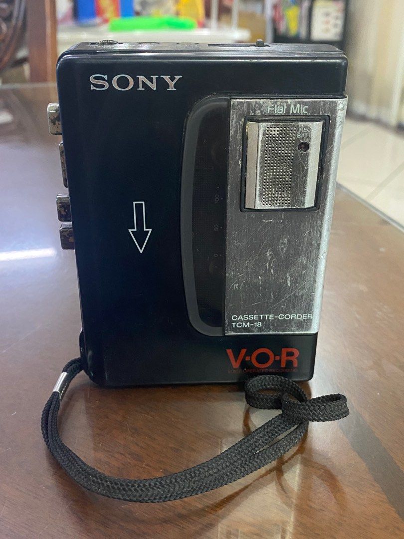 VINTAGE SONY CASSETTE CORDER Walkman Tape Player TCM-18 NOT WORKING ...