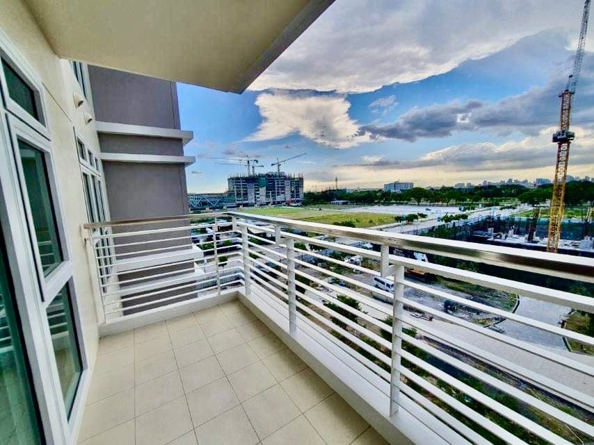 2 Bedroom Unit For Sale at West Veranda by Alveo at Arca South Taguig ...