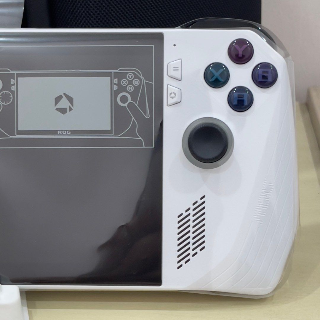 Asus Rog Ally Z1 Extreme 512GB Full Set (2 Week Old) + Freegifts, Video Gaming, Video Game ...