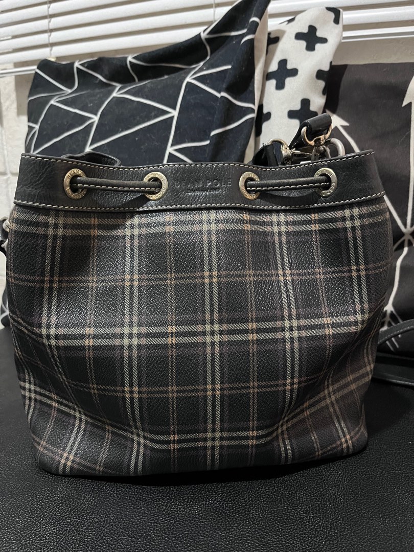 Bean Pole Bucket Bag (authentic), Women's Fashion, Bags & Wallets ...