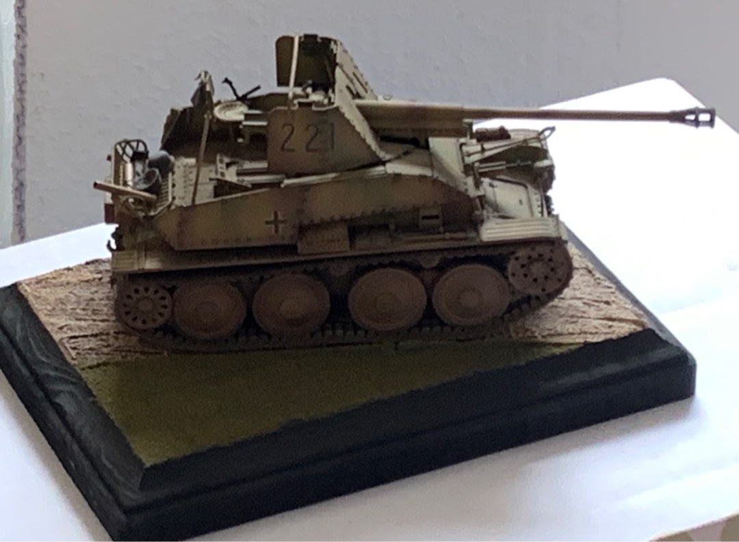 Built and painted 1/35 WW2 German Marder III with base, 興趣及遊戲, 玩具 & 遊戲類 ...
