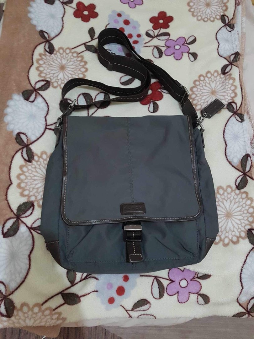 Coach varick sling nylon authentic, Women's Fashion, Bags & Wallets ...