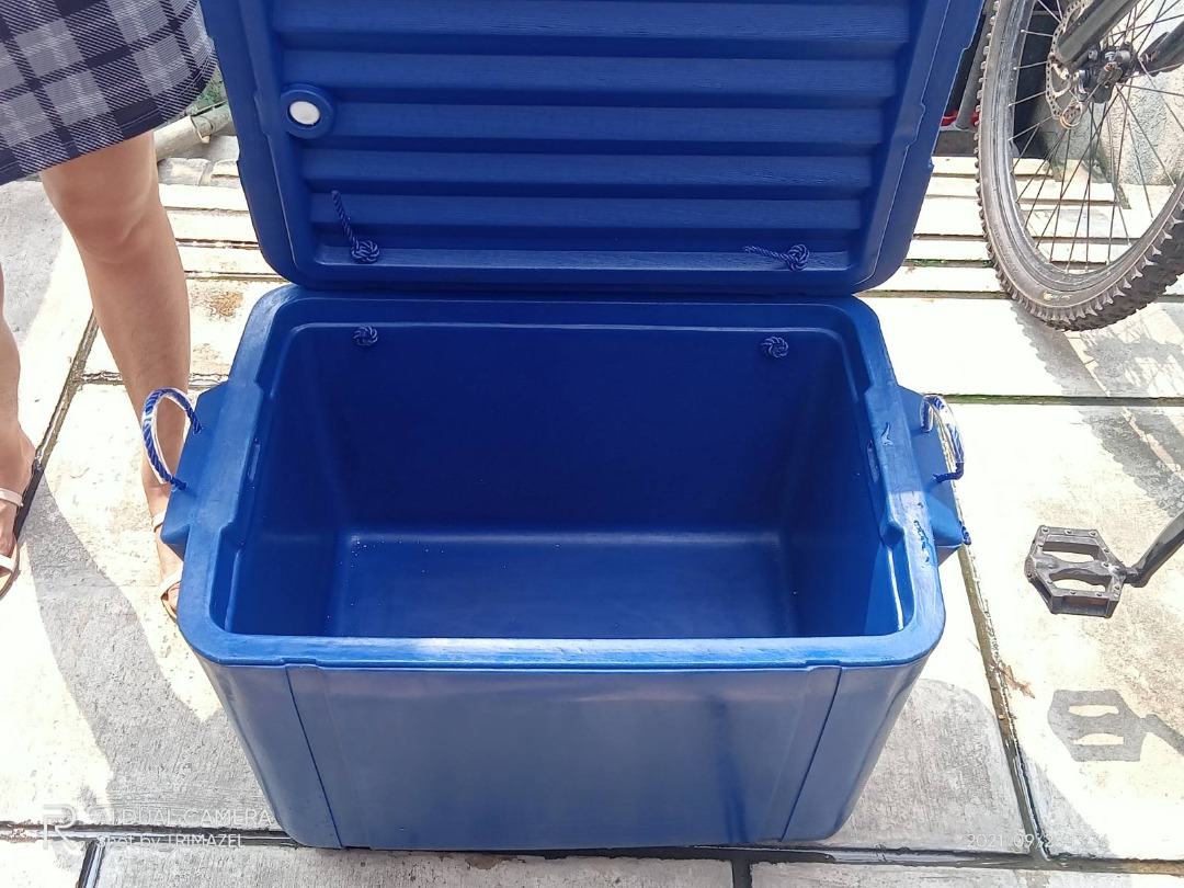 COOLER BOX 60 LITERS, Furniture & Home Living, Home Improvement ...