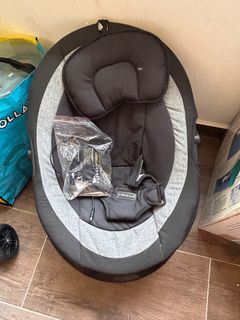 Crolla Comfeo Baby Swing, Babies & Kids, Baby Nursery & Kids Furniture ...