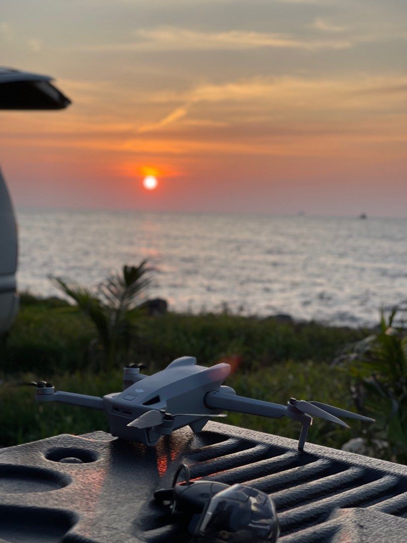 DJI Mini 3 Drone + Memory Card 64 GB, Photography, Drones on Carousell