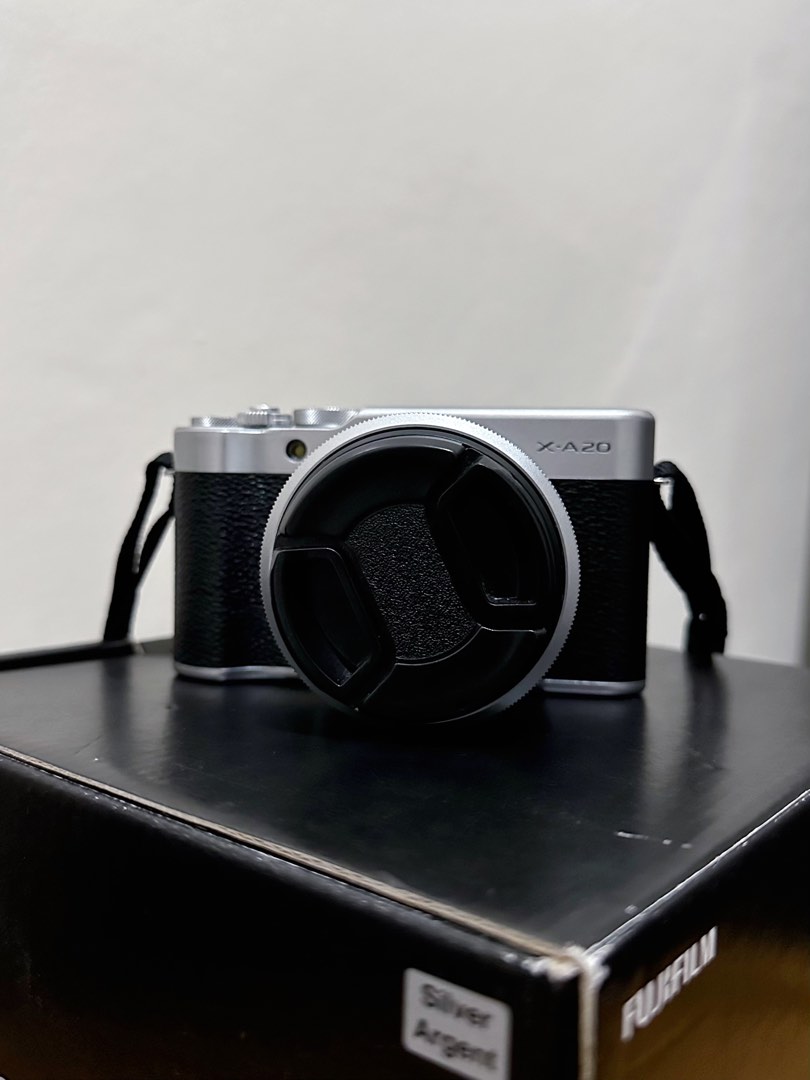 Fujifilm X-A20, Photography, Cameras on Carousell