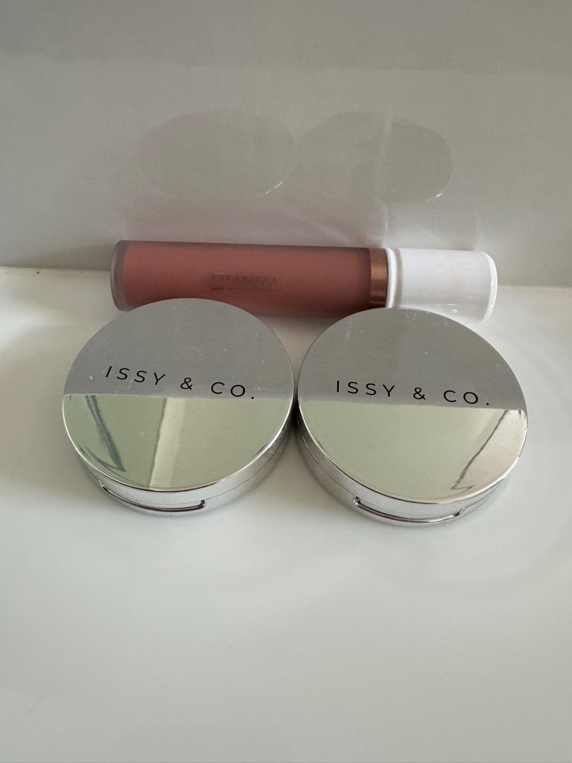 Issy and GRWM Cosmetics Blush Set (ABSOLUTE STEAL), Beauty & Personal ...