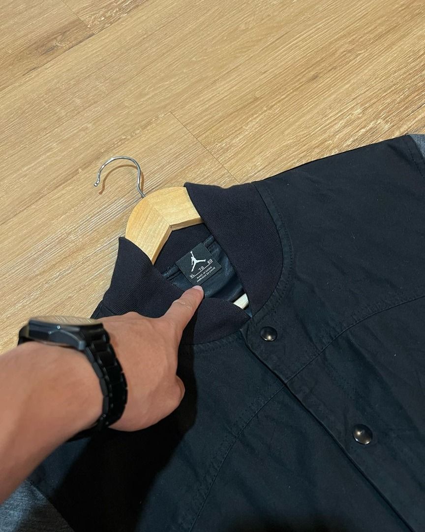 jaket bomber Nike AIR JORDAN 2 tone colour original cakep banget ...