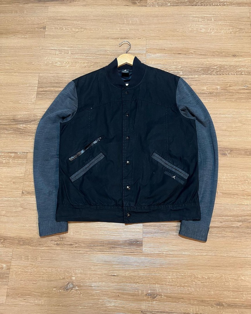 jaket bomber Nike AIR JORDAN 2 tone colour original cakep banget ...