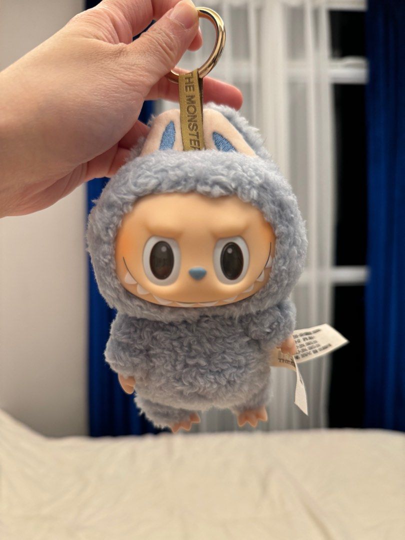 Labubu v1 ori popmart, Toys & Collectibles, Mainan di Carousell