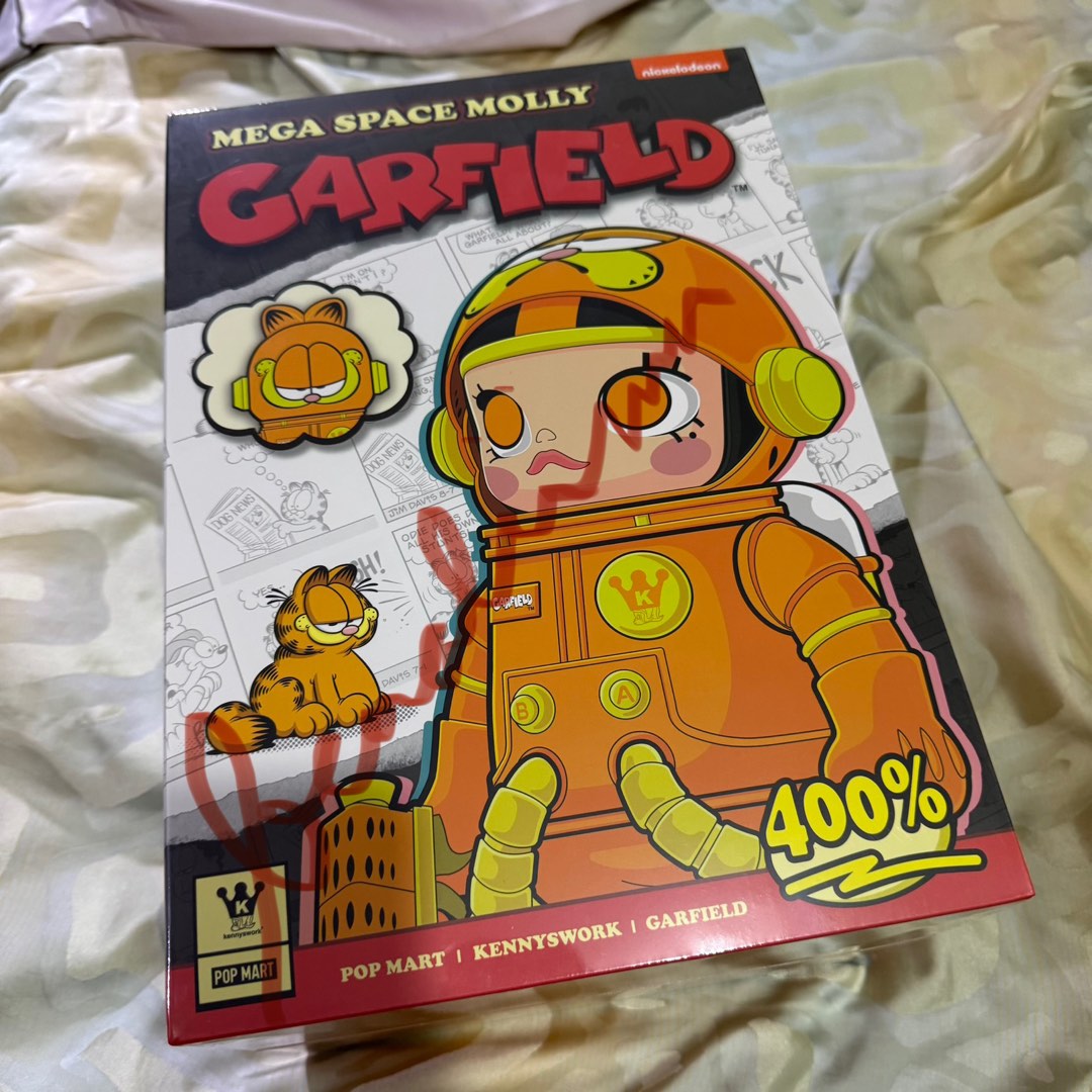 Mega Space Molly 400% Garfield, Hobbies & Toys, Toys & Games on Carousell