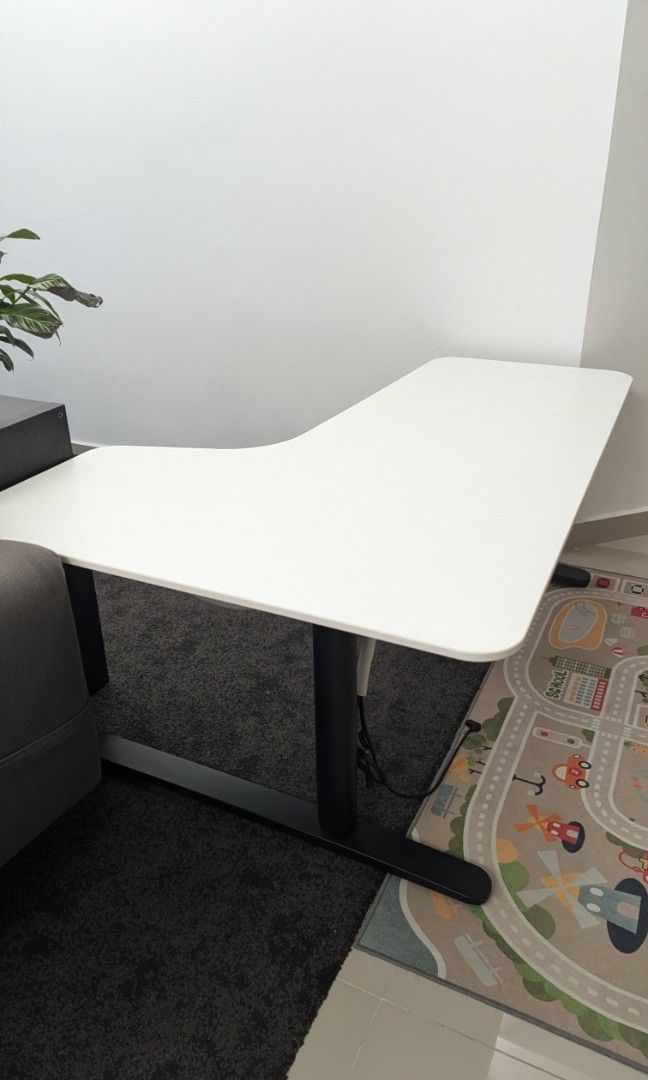 Meja Computer Electric Ikea, Furniture & Home Living, Furniture, Tables ...