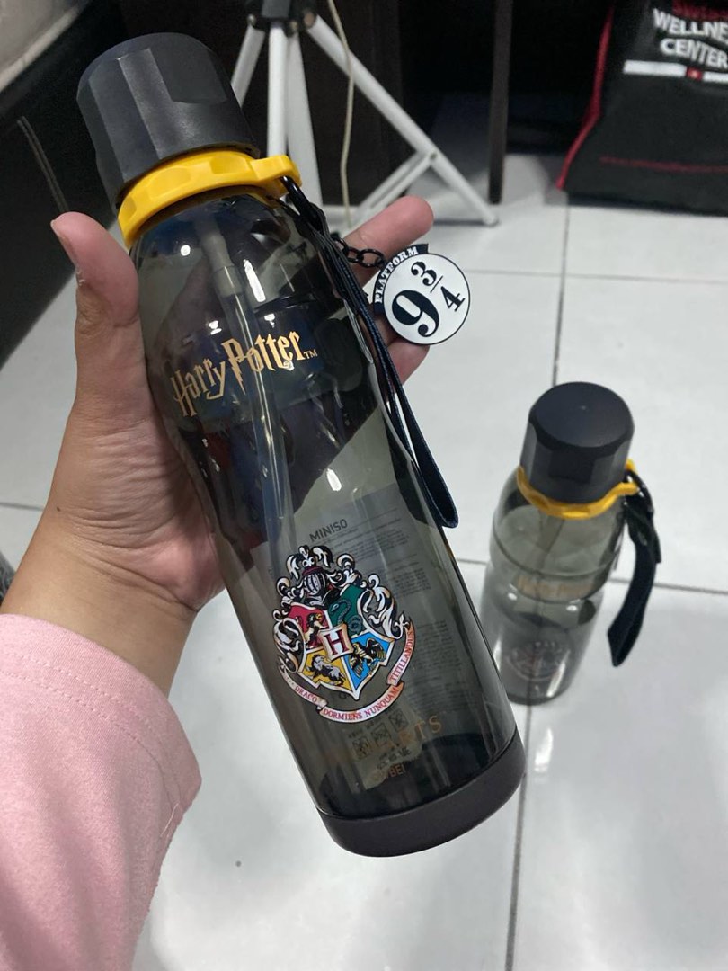 Miniso harry potter bottle, Furniture & Home Living, Kitchenware ...