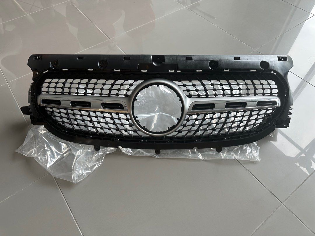 Original grille de-kit from brand new GLA & CLA, Car Accessories ...