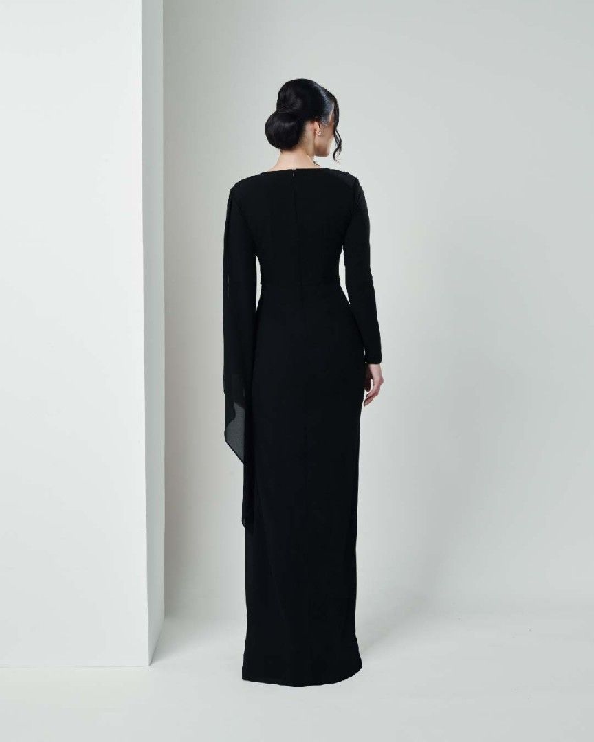 RENT - Gheeta Premium in Black by Qiszar (Size XL), Women's Fashion ...