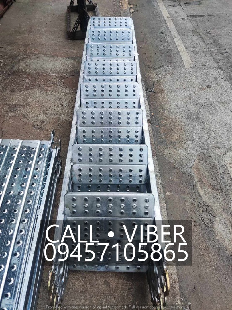 SCAFFOLDING LADDER, Commercial & Industrial, Construction Tools ...