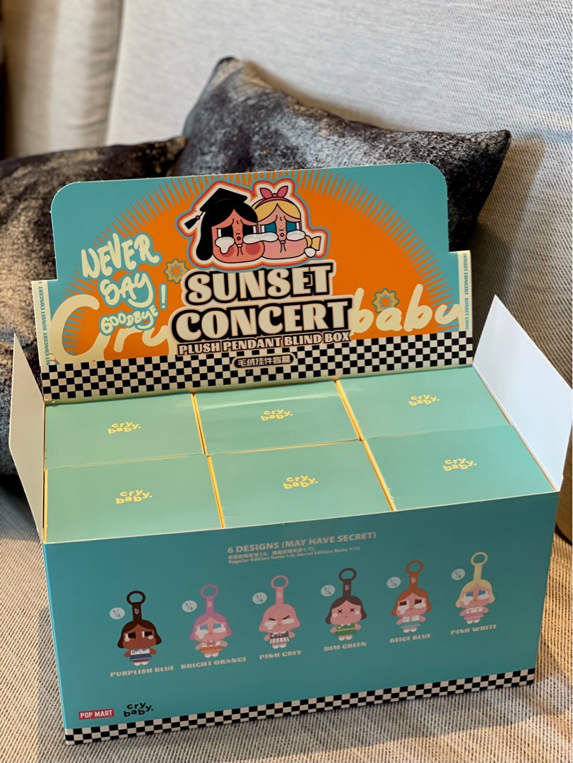 SUNSET CONCERT PLUSH PENDANT BAG CHARM LABUBU PPG, Fesyen Wanita ...