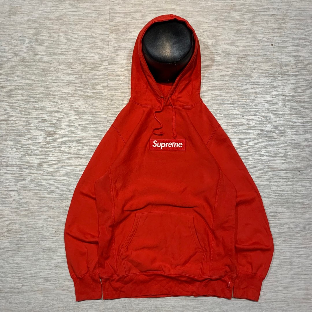 SUPREME BOX LOGO RED HOODIE, Luxury, Apparel on Carousell
