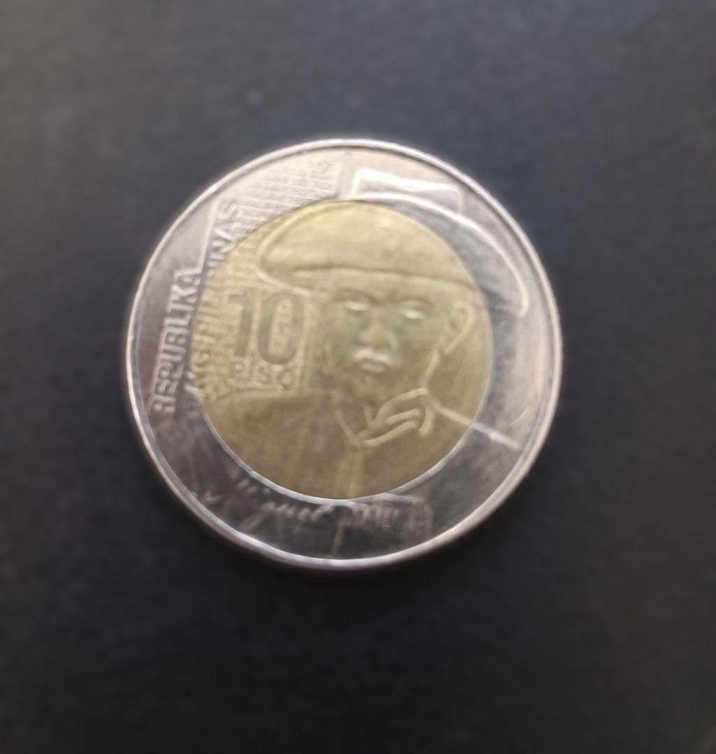 The Bagong Bayani ₱5 coin was issued to honor Overseas Filipino Workers ...