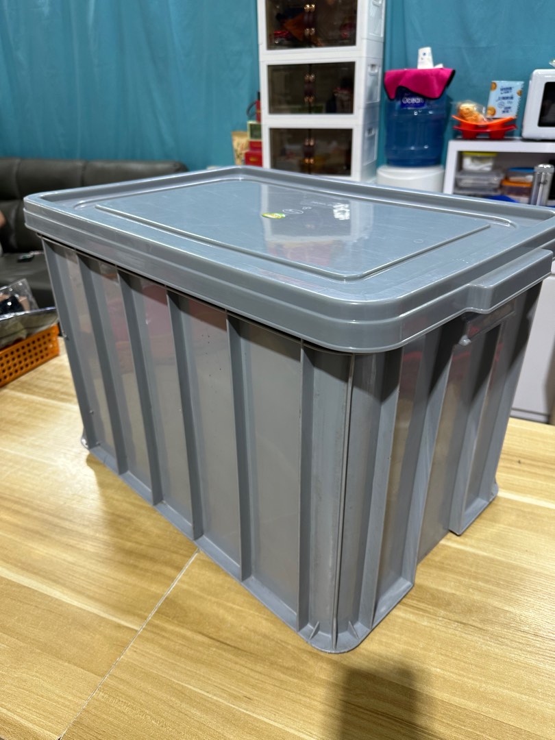 TOYOGO HEAVY DUTY INDUSTRIAL PLASTIC / STACKABLE, Furniture & Home ...