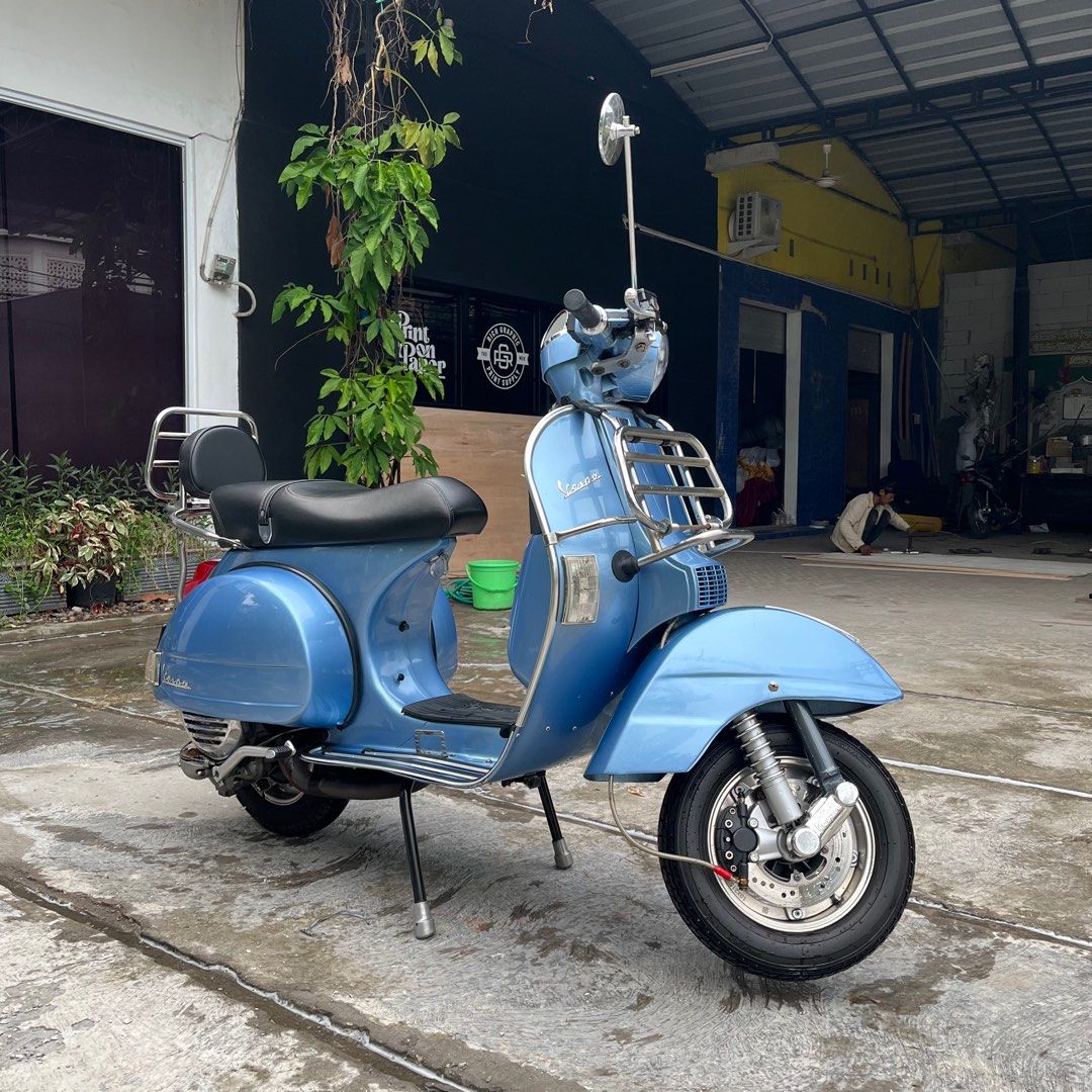 Vespa Exclusive Look New PX 1992, Motor di Carousell