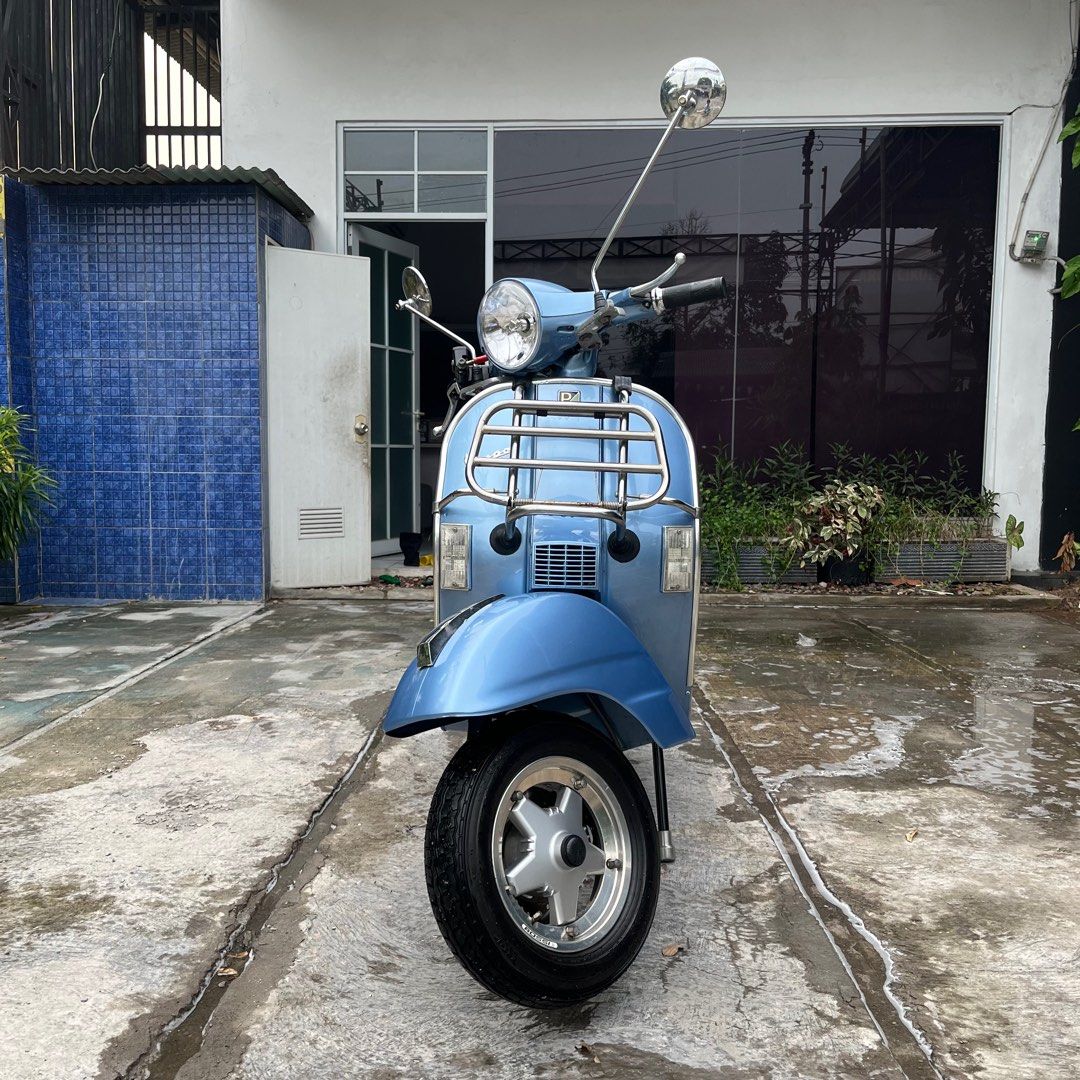 Vespa Exclusive Look New PX 1992, Motor di Carousell
